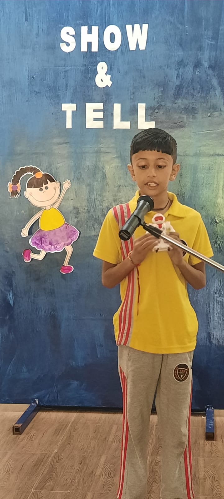 SHOW AND TELL ACTIVITY - SRM International School