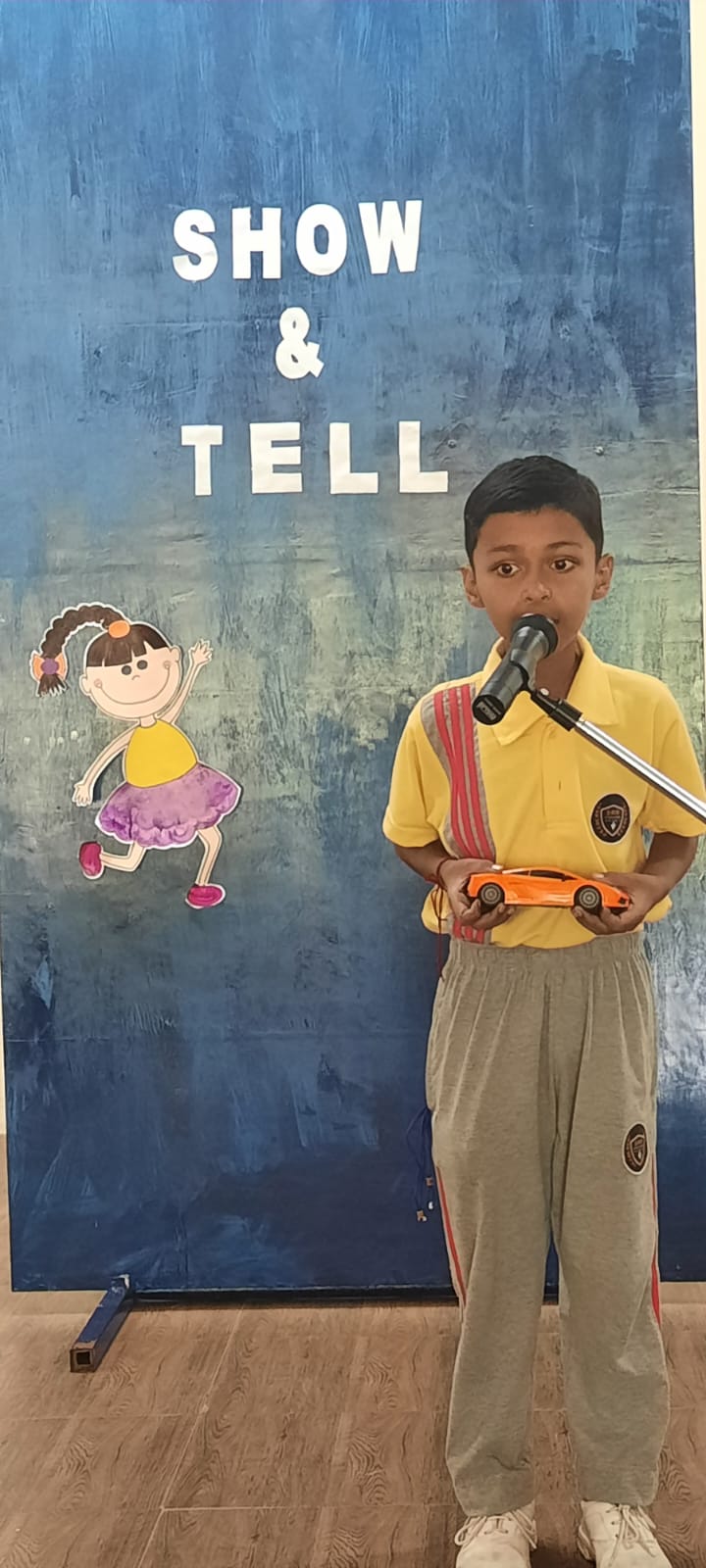 SHOW AND TELL ACTIVITY - SRM International School