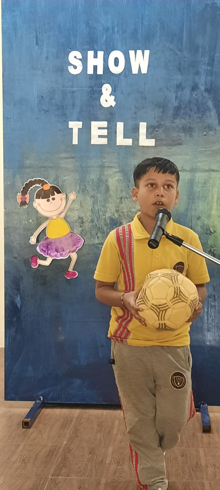 SHOW AND TELL ACTIVITY - SRM International School